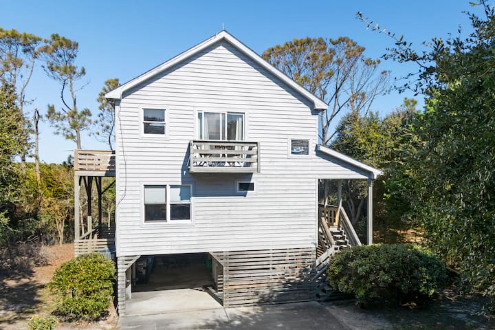 Four Sons: Shared Pool, Creek Access, Dog-friendly - Duck, NC