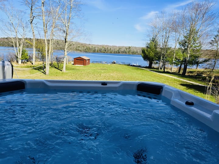 Serenity At Lake Joseph | Lakefront•hot Tub•ski - Empire Bay, Monticello