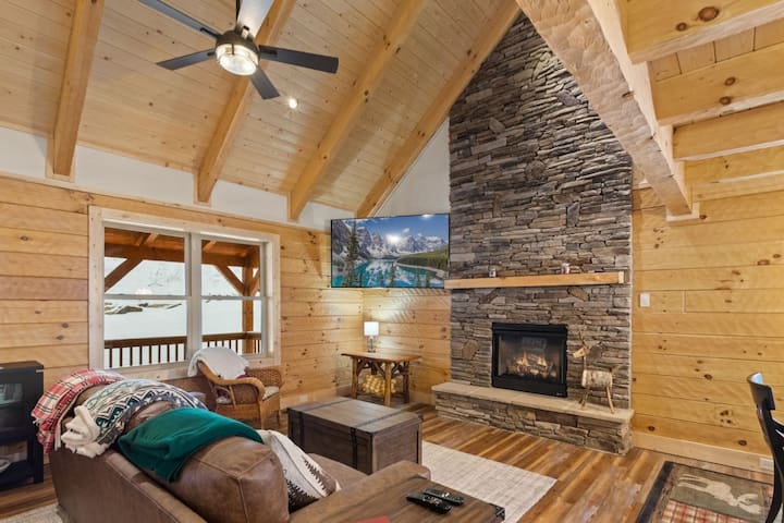 Cozy Rustic Cabin On Sugar Mountain - Sugar Mountain, NC