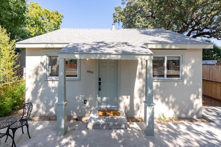 Cozy 2 Kingbed/2 Bath: Walk To Downtown - Templeton, CA