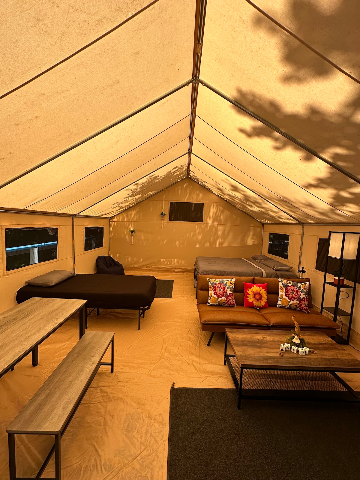 Sapphire Safari Tent - Tents for Rent in Murfreesboro, Arkansas, United ...