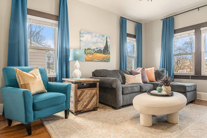 Benson's Cozy 3-br Retreat With Bbq Grill! - Omaha, NE
