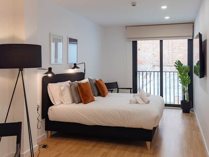 L'hospitalet De Llobregat | Patio Privé | Tv - L'Hospitalet de Llobregat