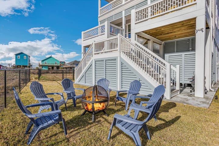Luxury Beach House~golf Cart~putt Golf~game Room - Crystal Beach, TX
