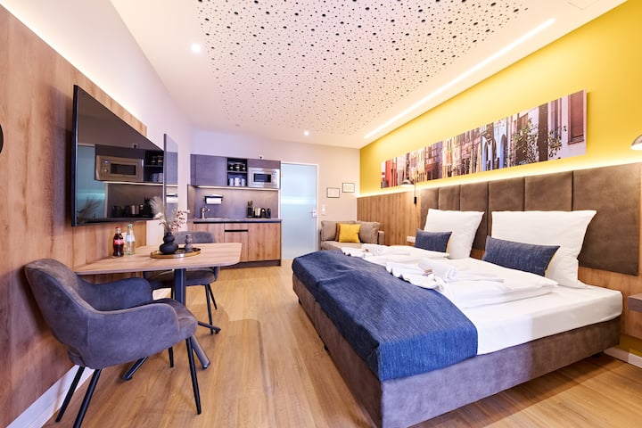 Xzllenz: Parking | Subway| Kitchen| Airport| 55-tv - Nuremberg