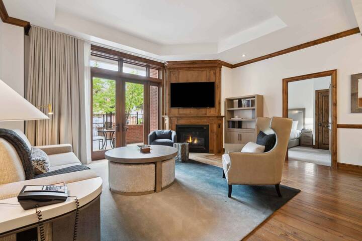 The Aspen Mountain Residences 06b - Aspen, CO