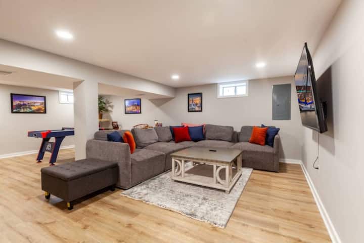 Fun-filled Liberty Call W Porch, Parking & Games - Pasadena, MD