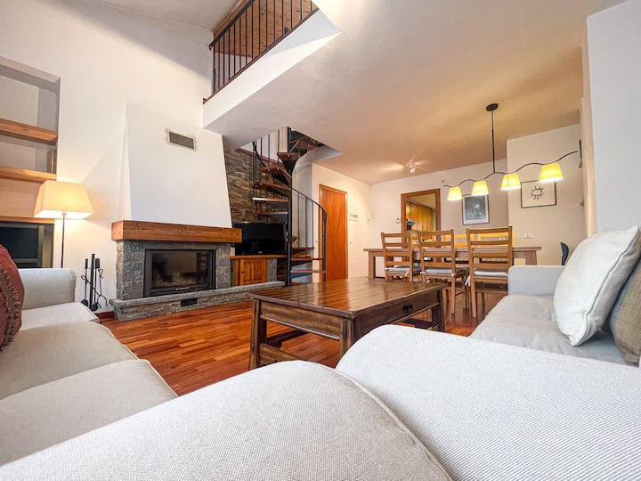 Dúplex Con Encanto En Puigcerdà: ¡Un Lugar úNico! - Alp