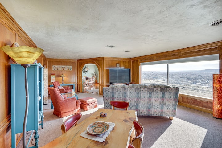 Charming Farmington Home ~ 16 Mi To Aztec Ruins! - Farmington, NM