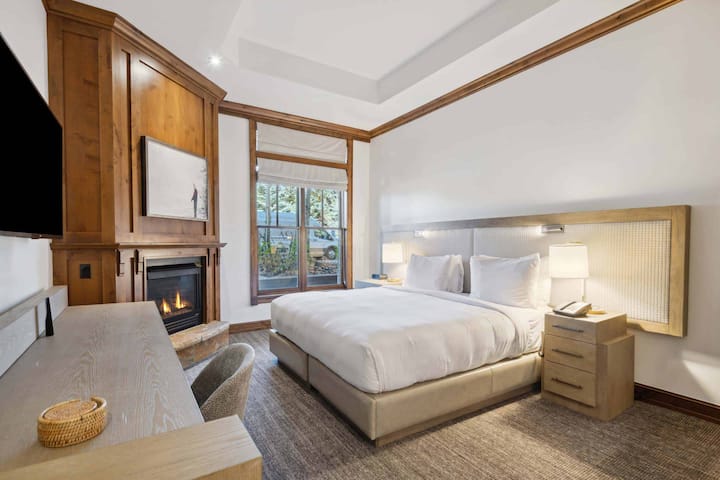 The Aspen Mountain Residences 02c - Aspen