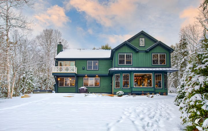 Spacious Mirror Lake Waterfront, Walk To Town! - Lake Placid, NY