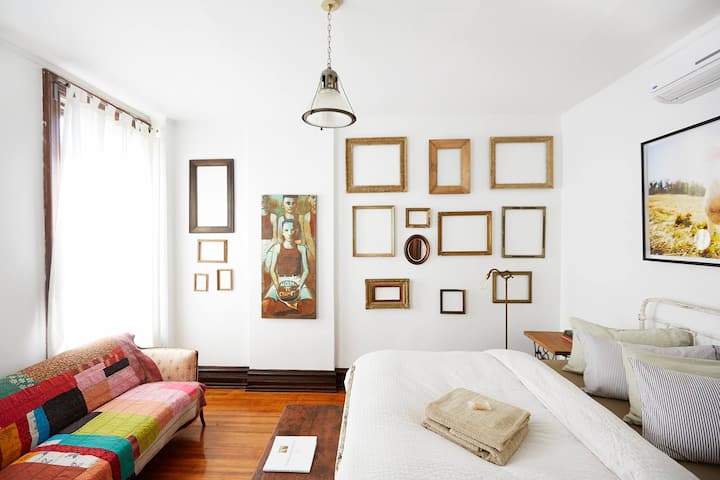 Sunny, Spacious & Central: Fedora - Hudson, NY