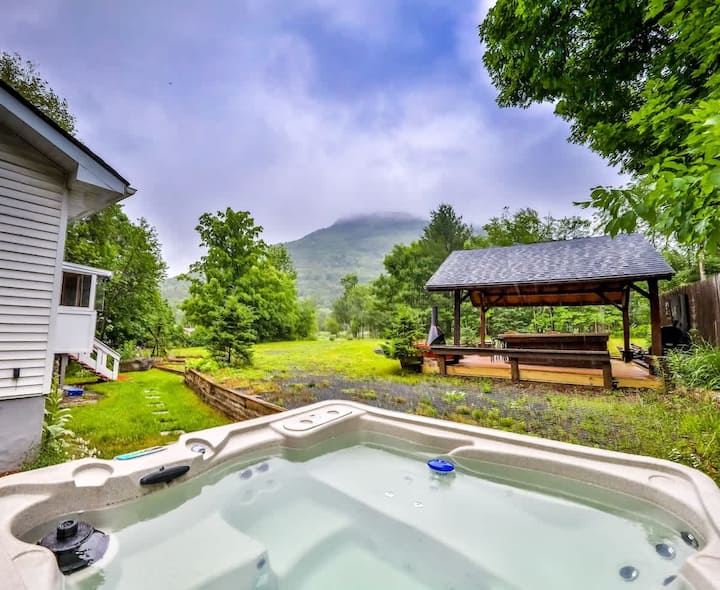 Home W/ Hot Tub! 5 Mins From Hunter Mtn Slopes - Hunter Mountain, NY