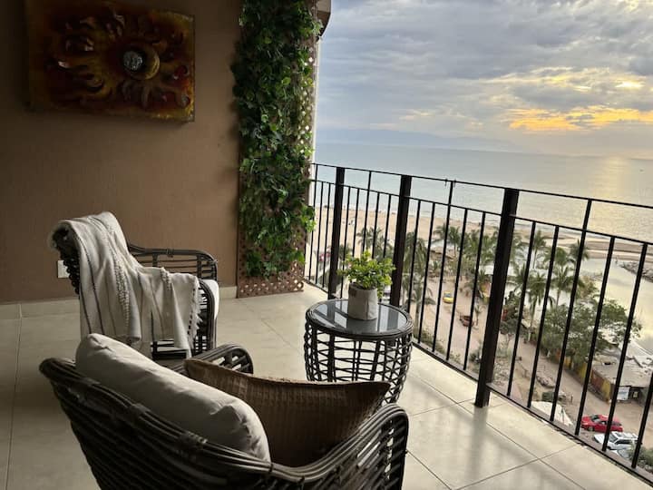Venetian Beach Front & Mountain View, Great Locati - Puerto Vallarta