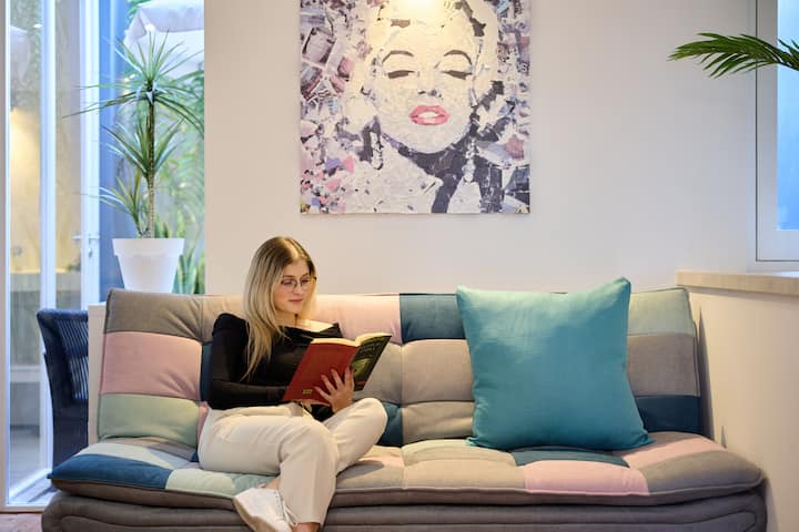 Luna Rossa - Lineart By Homie - Funchal