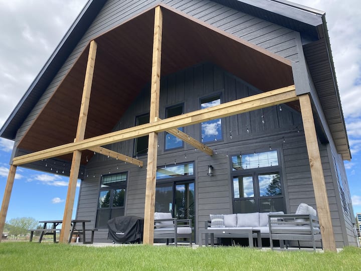 Custer's Retreat- 2 Bedroom Cabin - Custer, SD