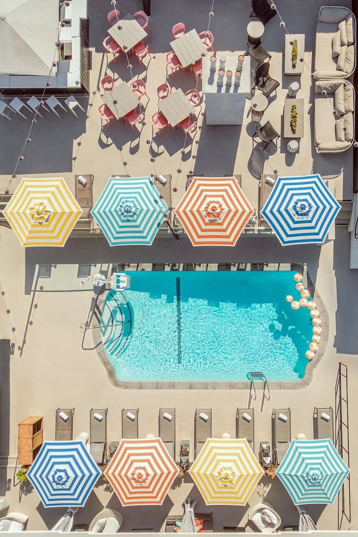 700sf With Step-up Bed Area, Balcony & Kitchenette - Los Angeles, CA