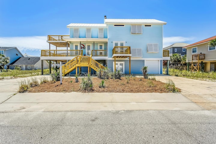 Spacious 5 Bedroom, 4 Bath Coastal Gulf View Home - Pensacola Beach, FL