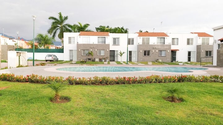 Modern Pool Side, 3 Bdrm House With Parking - Puerto Vallarta