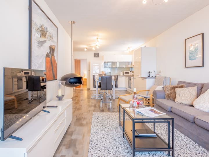 Face à La Piste De Ski, Avec Une Vue Imprenable - Hinterthal