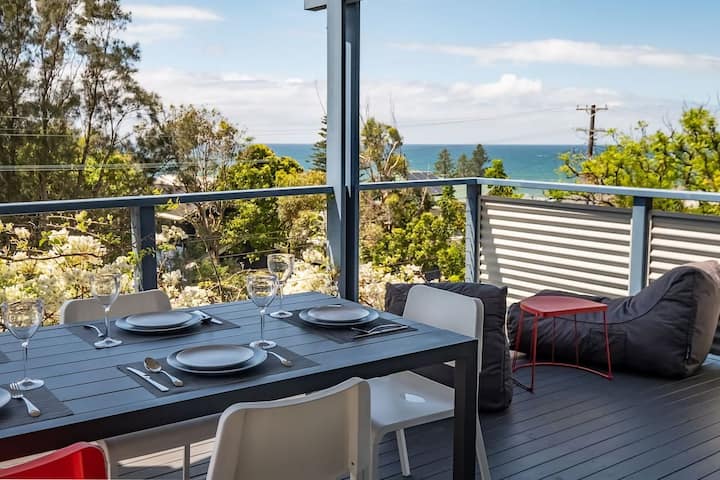 Stunning Coastal Home Views 1 Hour From Sydney - Stanwell Park