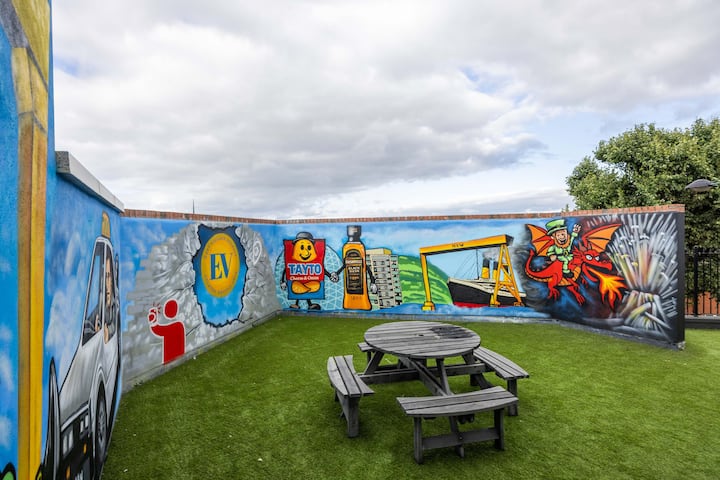 Stunning 2 Bed Penthouse East Village - Belfast