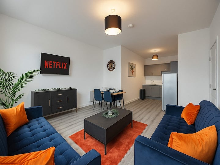 Slick 2br Penthouse, Roof Terrace, Walk To Centre - W5 Museum