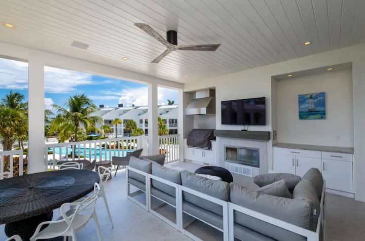 Islamorada | Maison Residences - Islamorada, FL