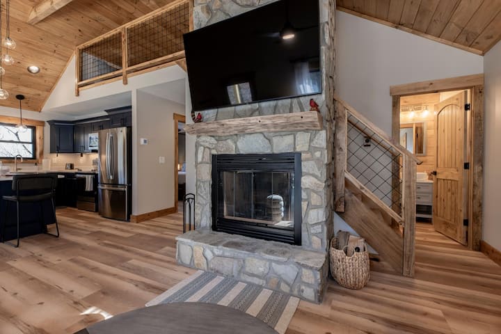 Pinecone Pass!hot Tub-sleeps10 - 5mins Toapp State - Boone, NC