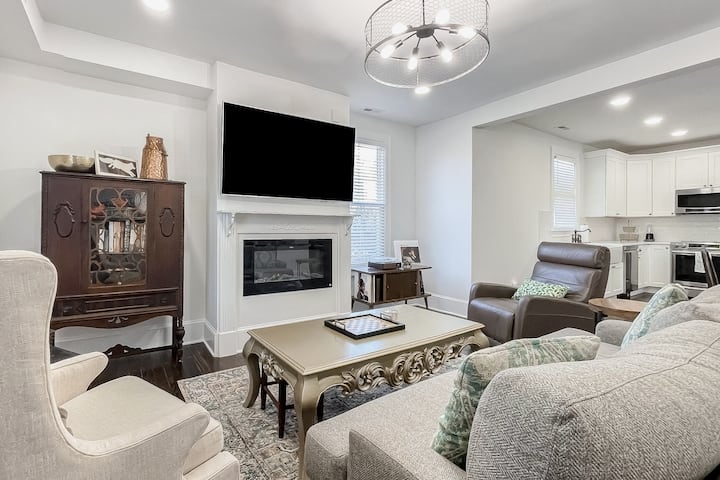 4br Home W/ 1900s Charm, Yard Games & Fire Pit - Culpeper, VA