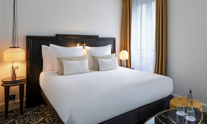 Classic Room With Terrace In Fontainebleau Center - Fontainebleau