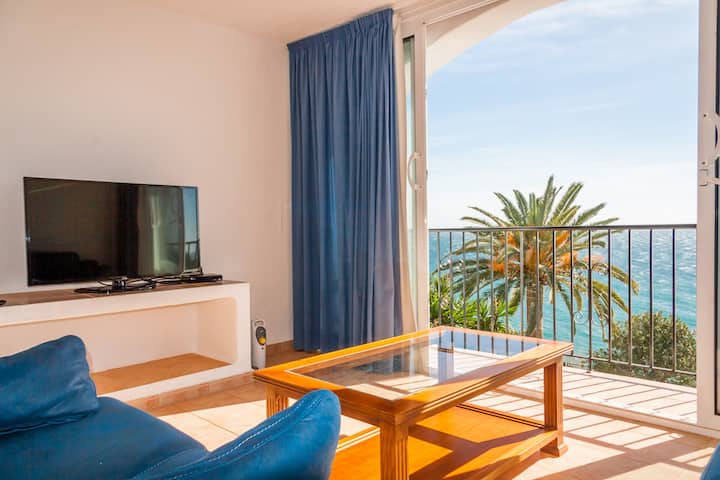. Tuhillo Parador Nerja - Nerja