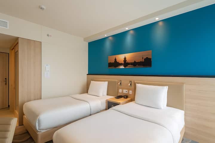 3 Units In Business Friendly Stay, Near Tv Tower - Berlin