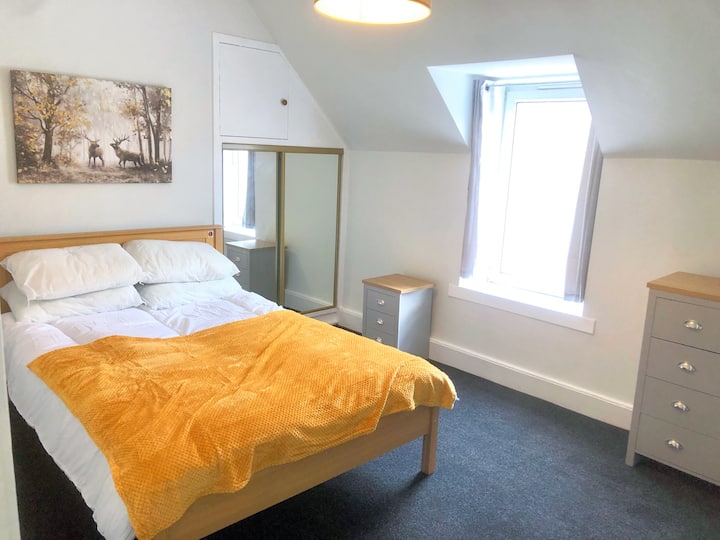 Deluxe Double Room In Inverness City - 印威內斯