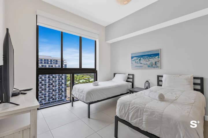 Studio Apt In Downtown Doral - Doral, FL