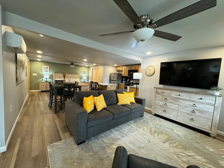 12 Creekside Retreat - King Suite - Sedona, AZ