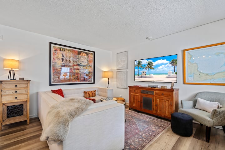 Serene Seaside Escape: 1br Bliss! - Fort Lauderdale, FL