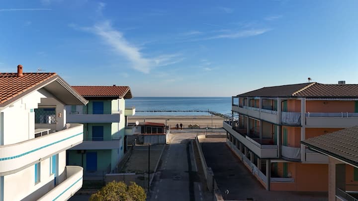 F005 - Fano, Apartment 30m From The Sea - Senigallia