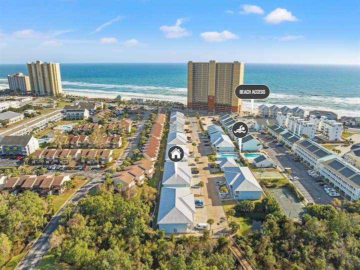 Walk To Beach 2br • Sleeps 7 • Pool + Beach Gear - Panama City Beach, FL