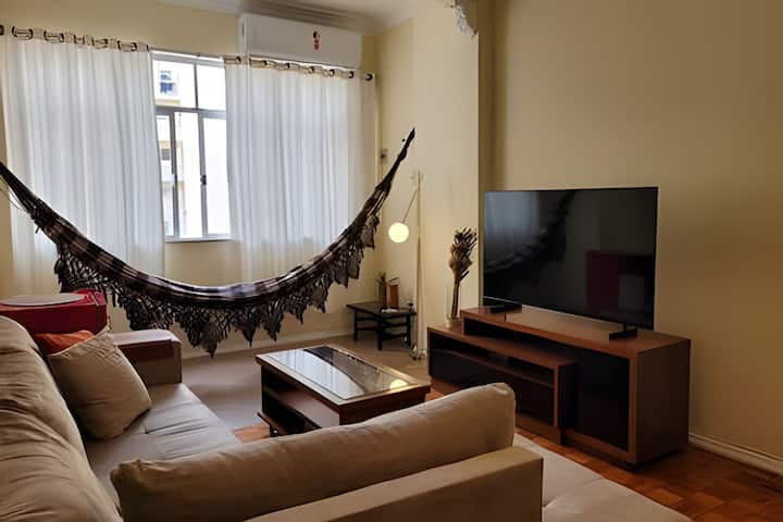 Comfortable And Spacious Apartment Near The Beach - Copacabana