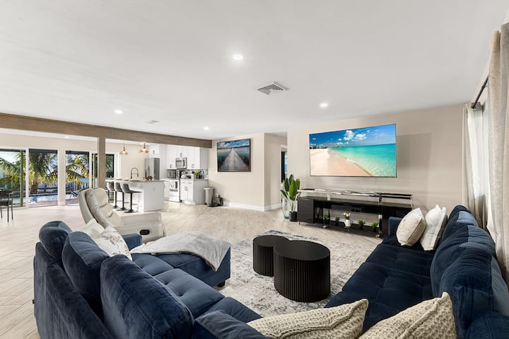 Waterfront Bliss W/ Dock - Sunsets Over Del Prado - Sanibel Island, FL