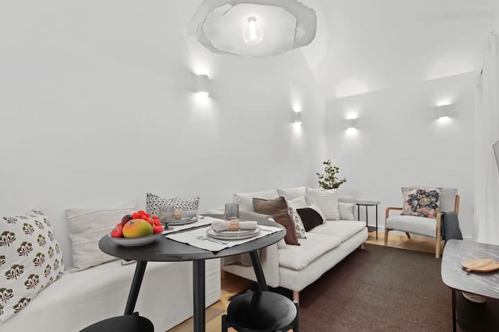 Tranquil Oasis Luxe 1-bed Mews Retreat - Eastbourne