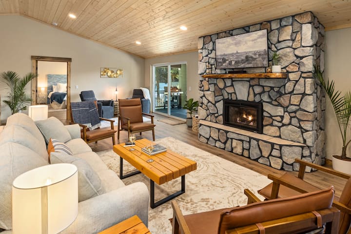 New Large Home, Walking Distance To Lake Cle Elum - Cle Elum, WA