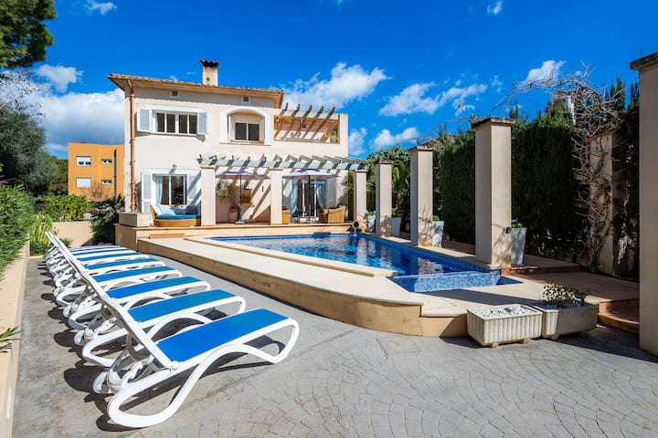 Casa Alegria - Cala Bona, España
