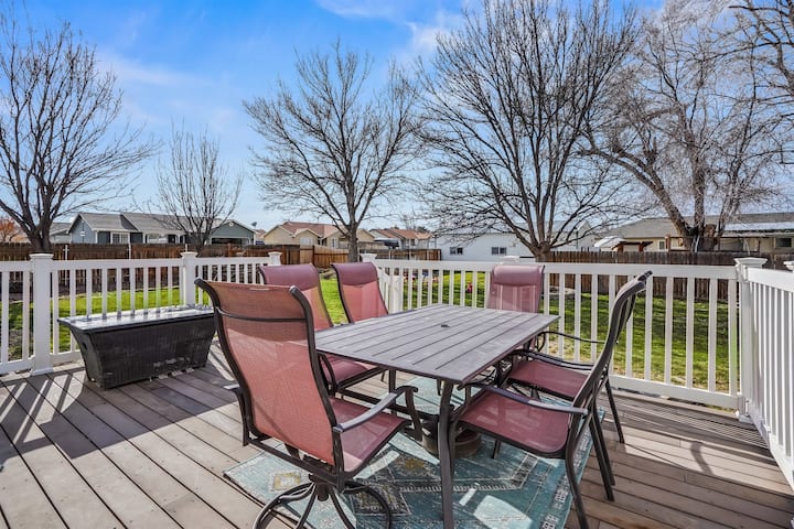 Hot Tub Oasis Near Nnu & Lake Lowell | 3br | Large - Nampa, ID