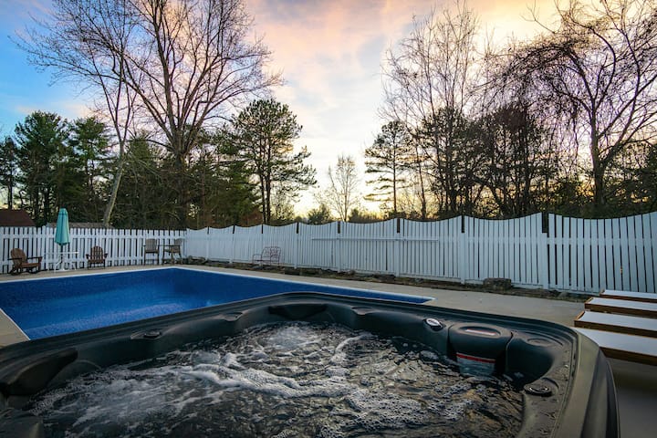 15 Mins To Dt Asheville Pool Hot Tub Game Room - Asheville, NC