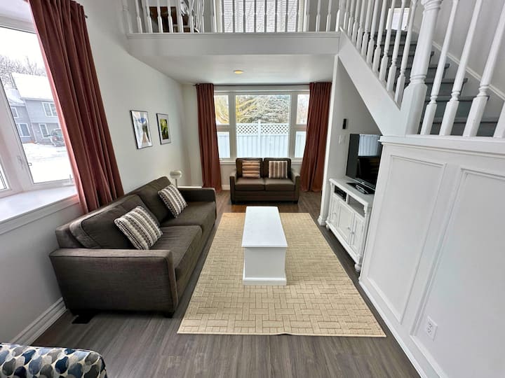 Four Season Family Retreat With Pool Access - Collingwood
