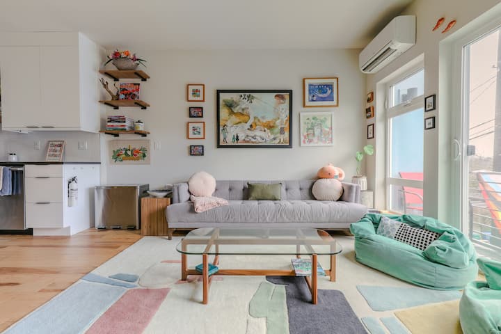 3 Bedroom Comfort | Columbia City - Seattle, WA