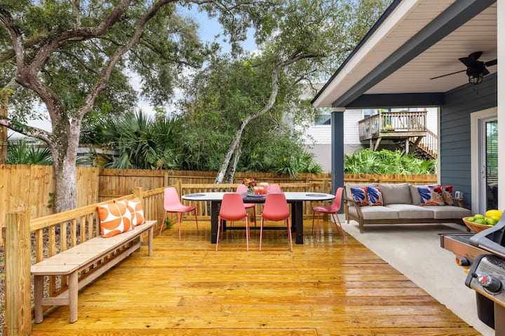 Sleeps 20! 2 Homes W/ Hottub, Putting Green, Bocce - St. Augustine