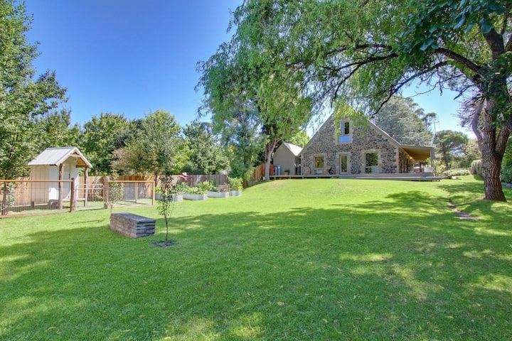 Beautiful 4br Stone Cottage L Wifi L Bath - Berridale